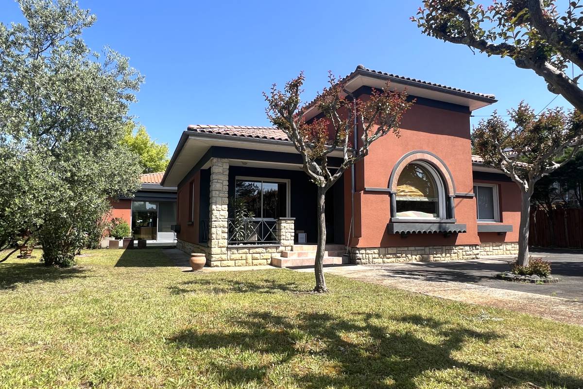 vente maison/villa 7 pièces 297 m² Mérignac - HA IMMOBILIERS - 2843783