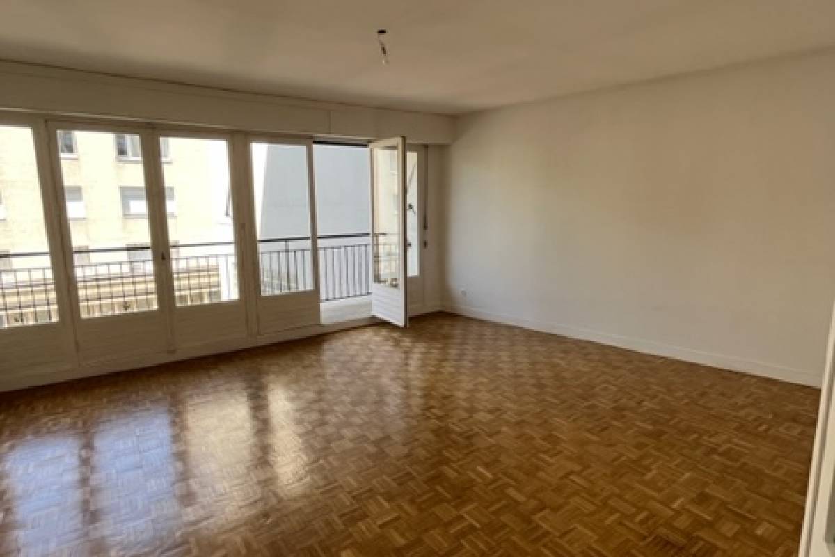 location appartement 2 pièces 60 m² Paris 12ème - Surface immo - 2853419
